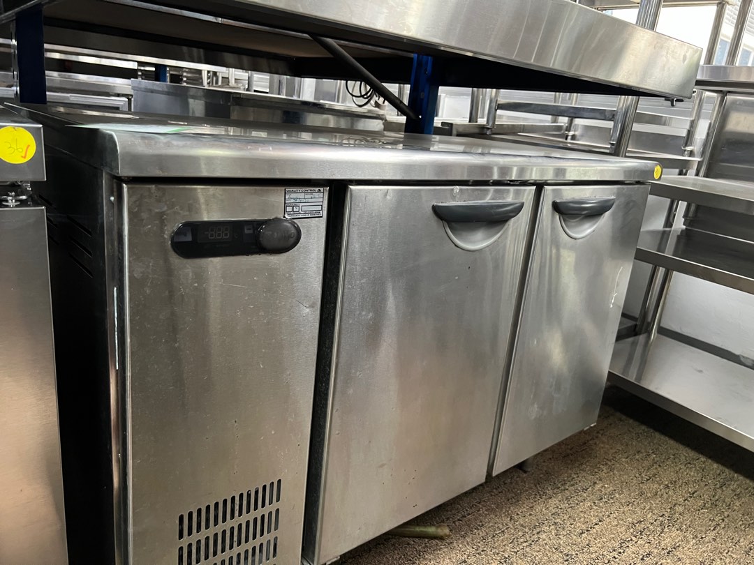 Cheap and good chiller Sanyo 2 Doors counter chiller/ Pillarless ...