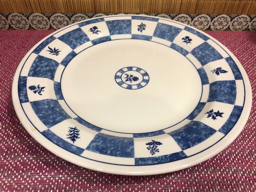 Churchill beautiful and elegant porcelain dinner plate Made in England ...