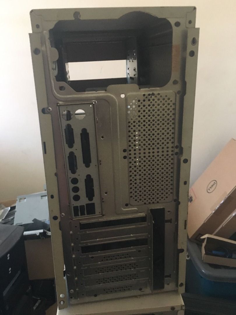 Computer Casing Platinum, Computers & Tech, Desktops on Carousell