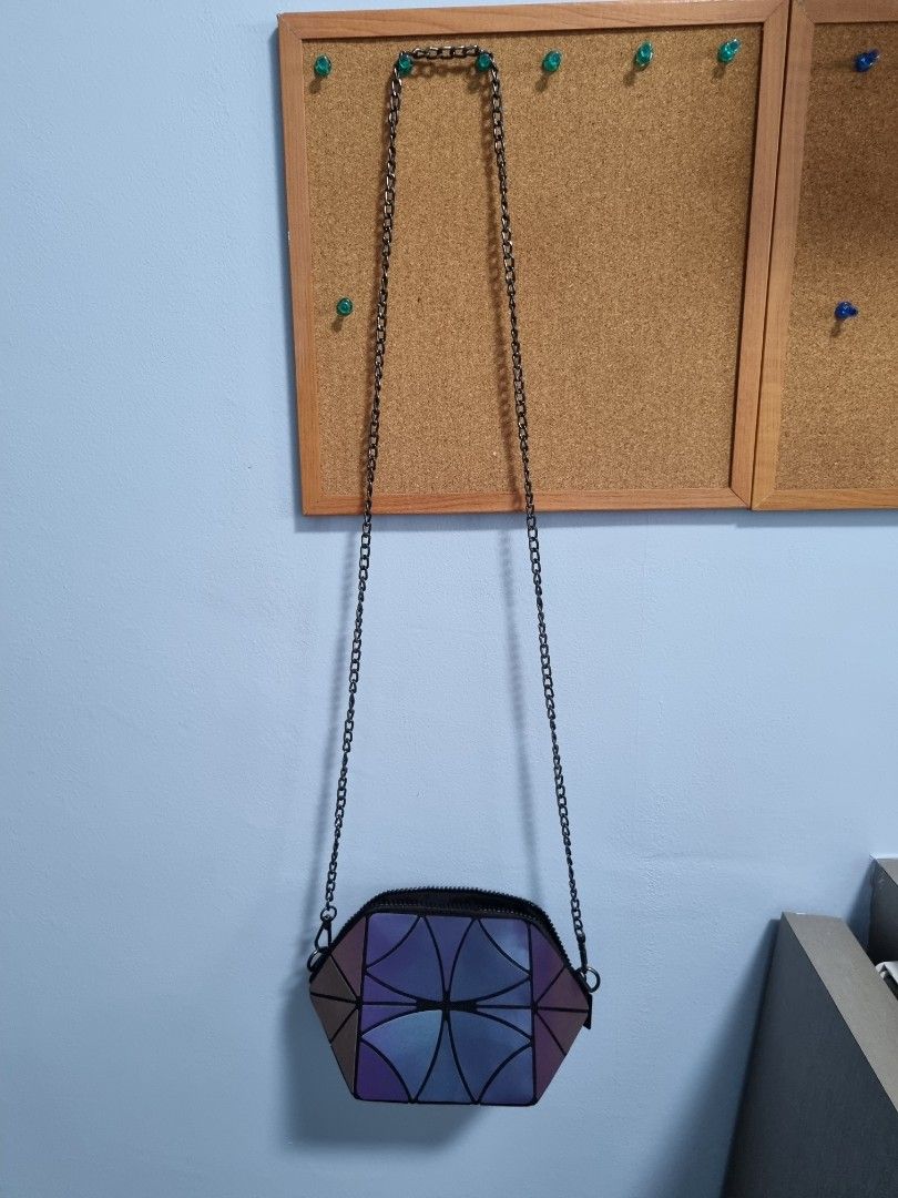 Cross body color changing bag, Women's Fashion, Bags & Wallets, Cross ...