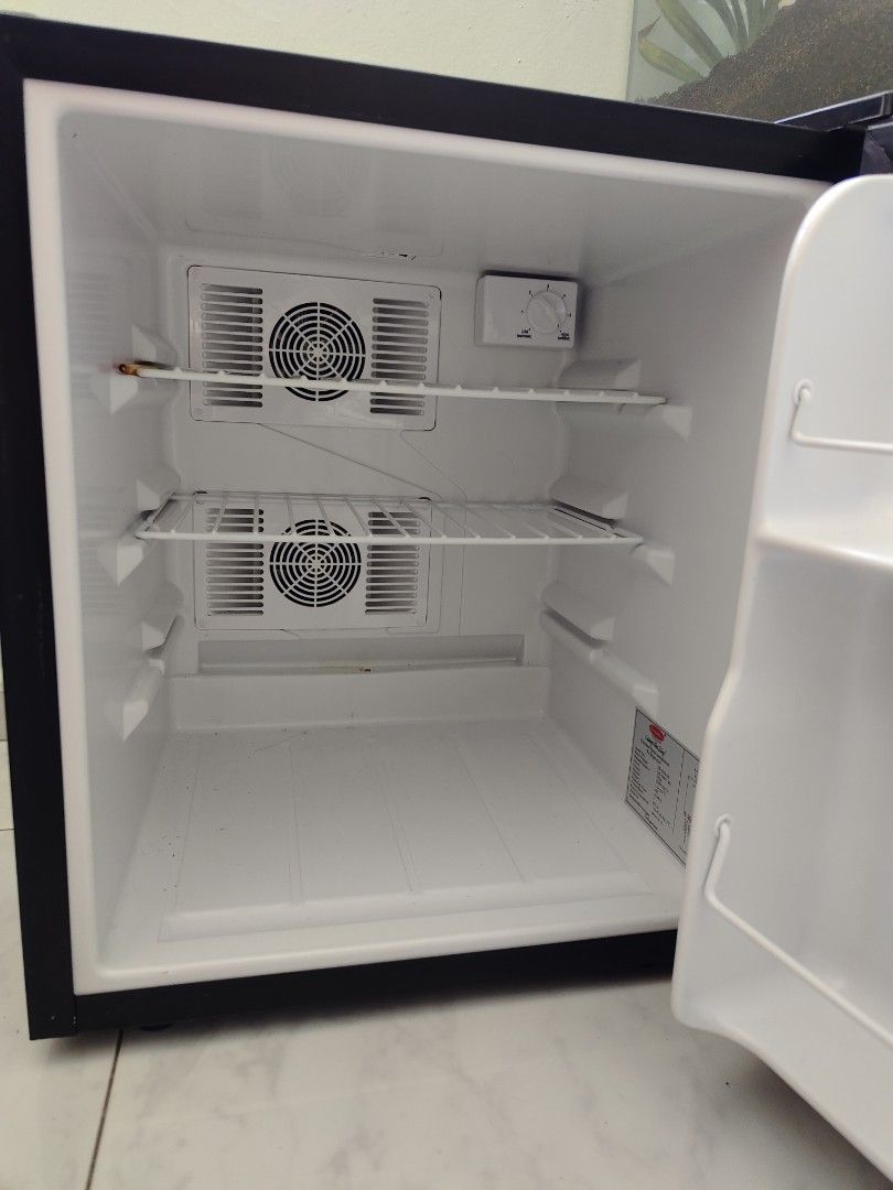 Europace Bar Fridge 50L, TV & Home Appliances, Kitchen Appliances ...