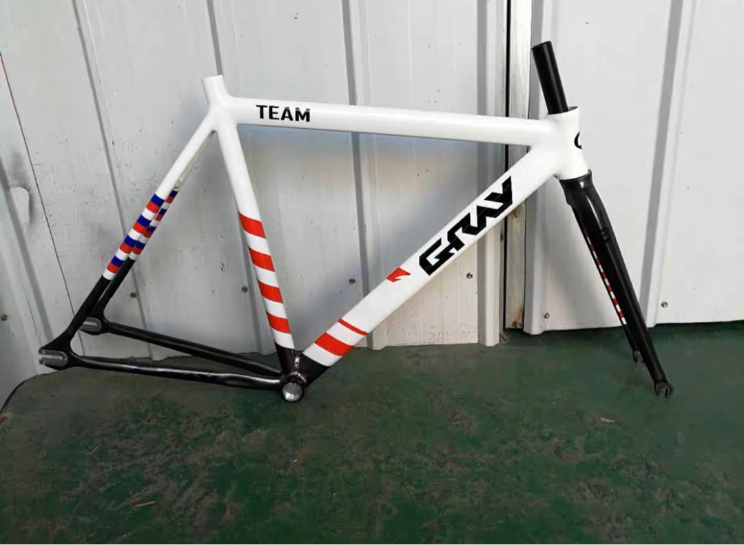 Fixie frame , Sports Equipment, Bicycles & Parts, Bicycles on Carousell