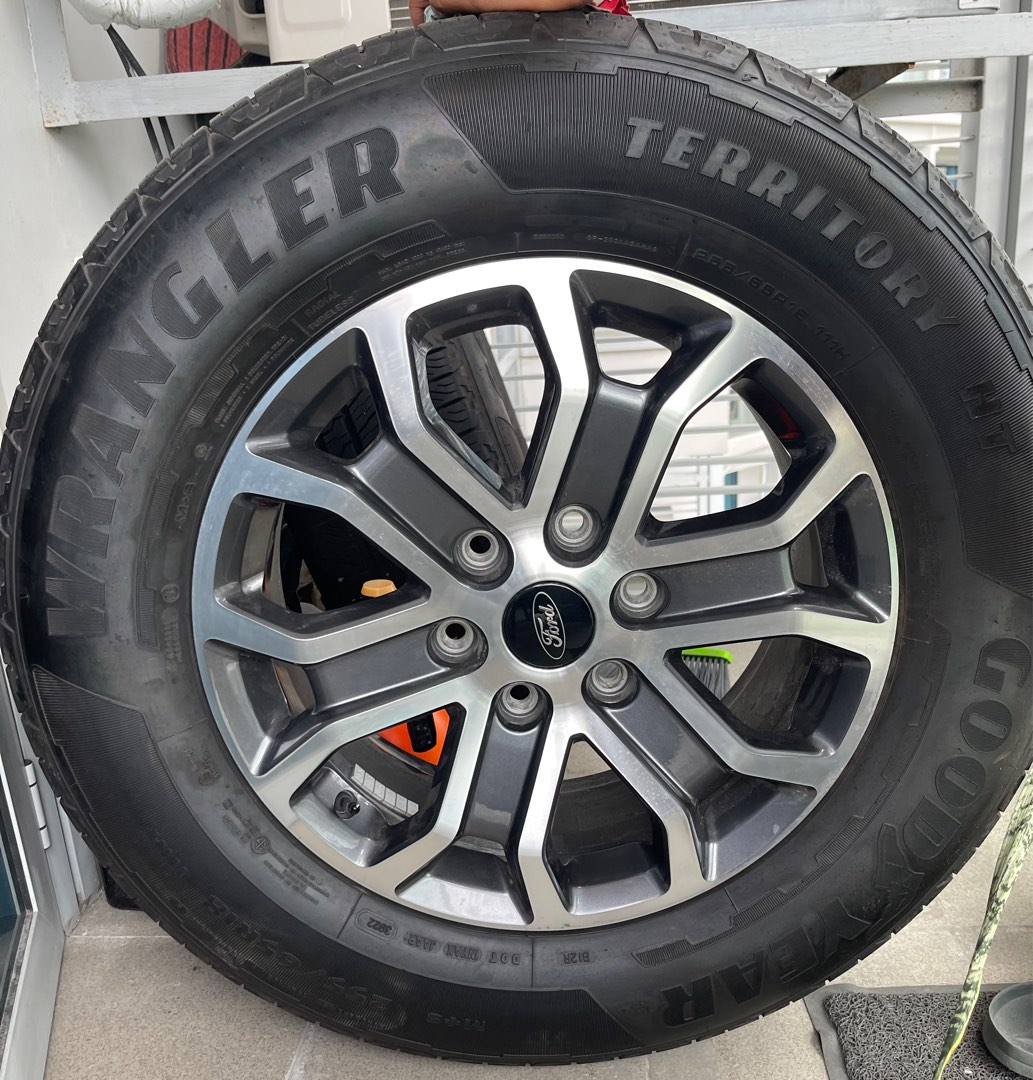 Ford Everest Trend 2023 Tires and Mags, Car Parts & Accessories, Mags ...