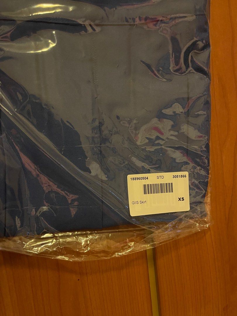 GIIS (Global Indian International School ) uniform XS, Babies & Kids ...