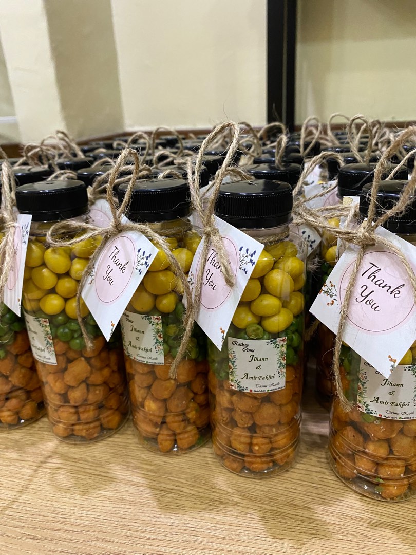 Goodies Kahwin, Food & Drinks, Gift Baskets & Hampers on Carousell