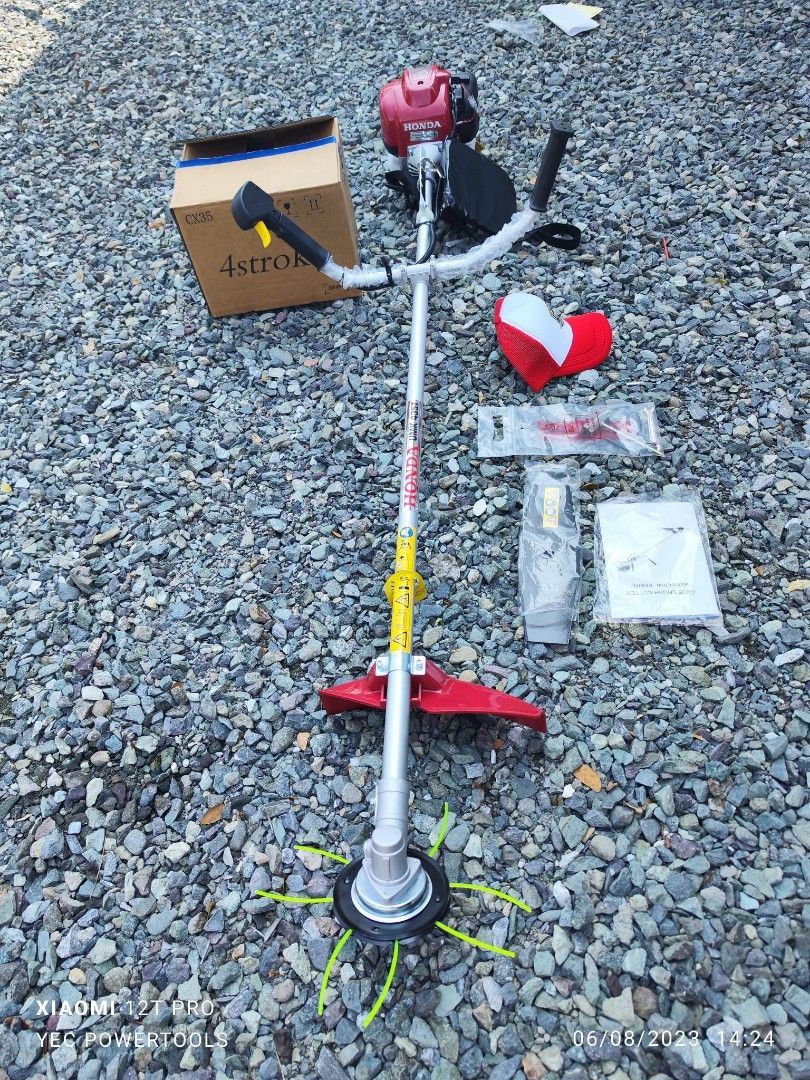 HONDA Grass cutter 4 Stroke GX-35, Furniture & Home Living, Gardening, Gardening Tools ...