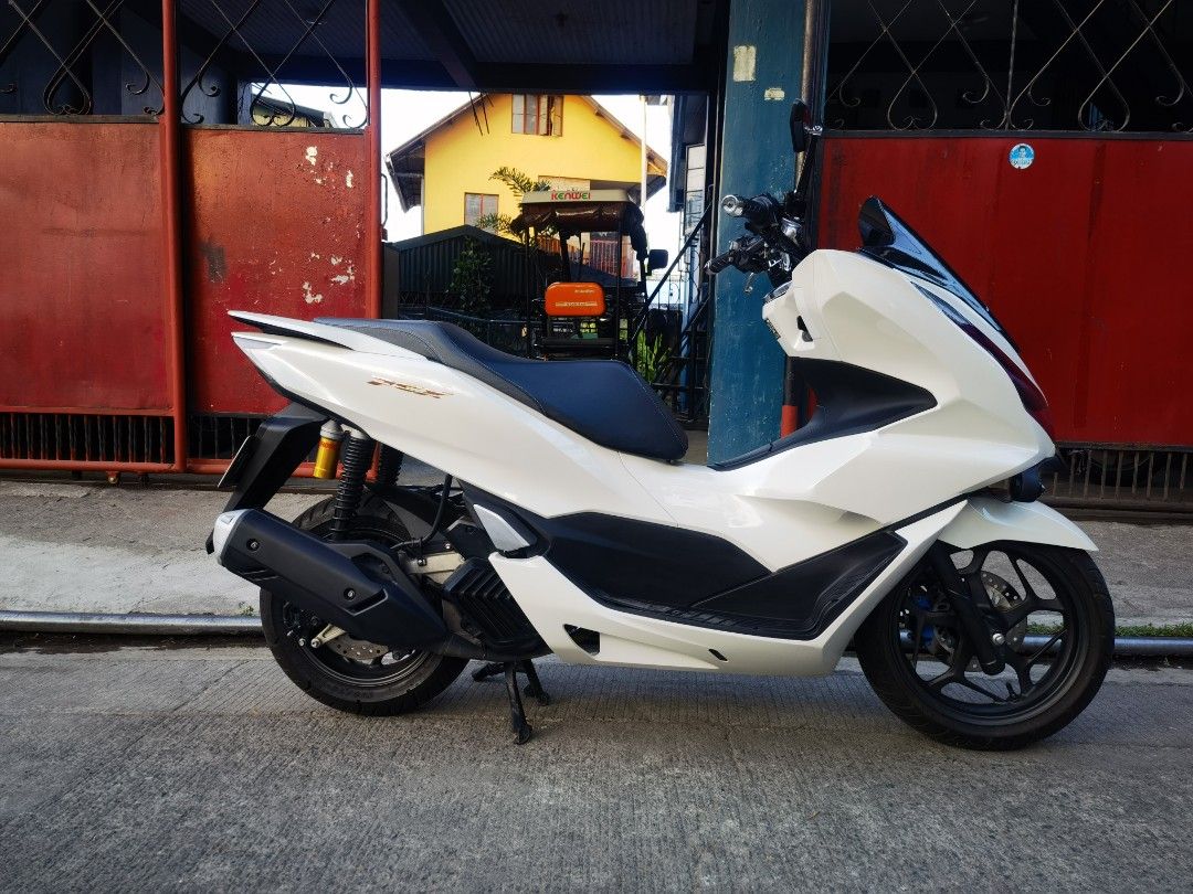 Honda PCX 160 Pearl White not yamaha nmax click mio beat on Carousell