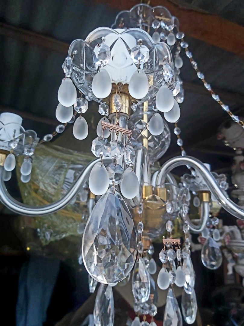 Lampu Kristal Italy, Perabotan Rumah di Carousell