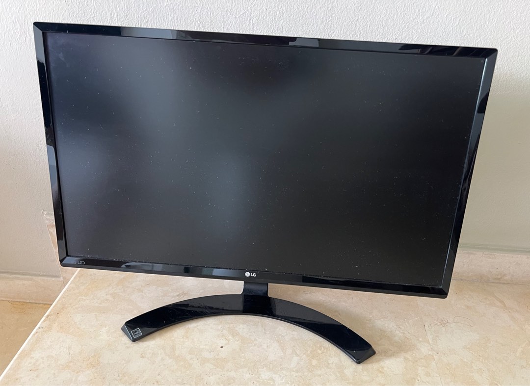 LG Monitor, Computers & Tech, Desktops on Carousell