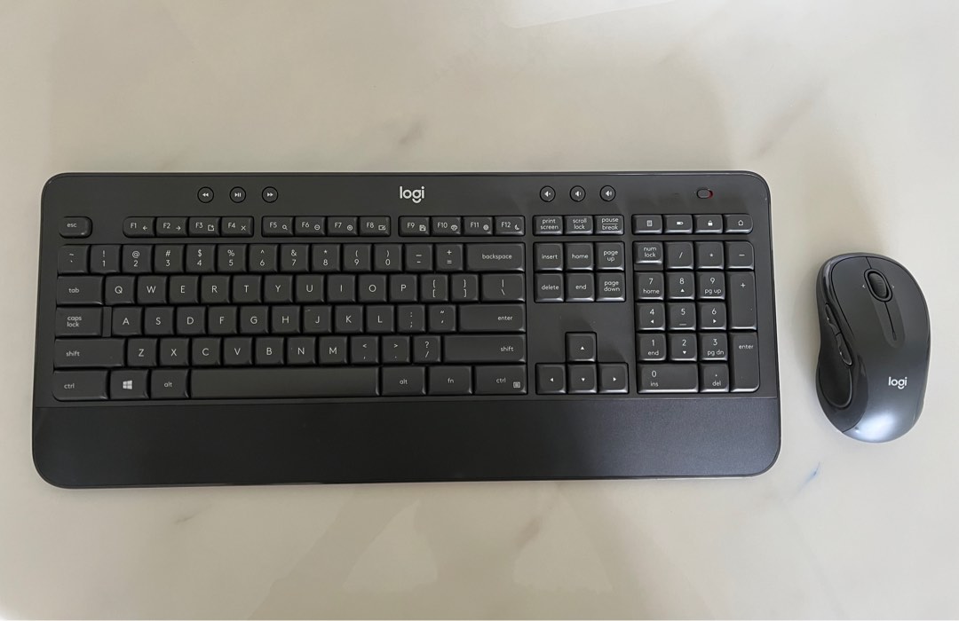 Logitech MK545 Advanced Wireless Keyboard + Logitech Mouse Bundle ...