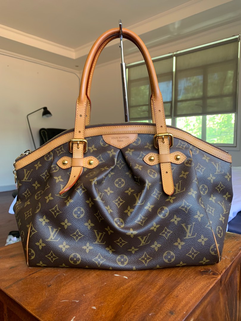 Louis Vuitton Tivoli GM, Luxury, Bags & Wallets on Carousell