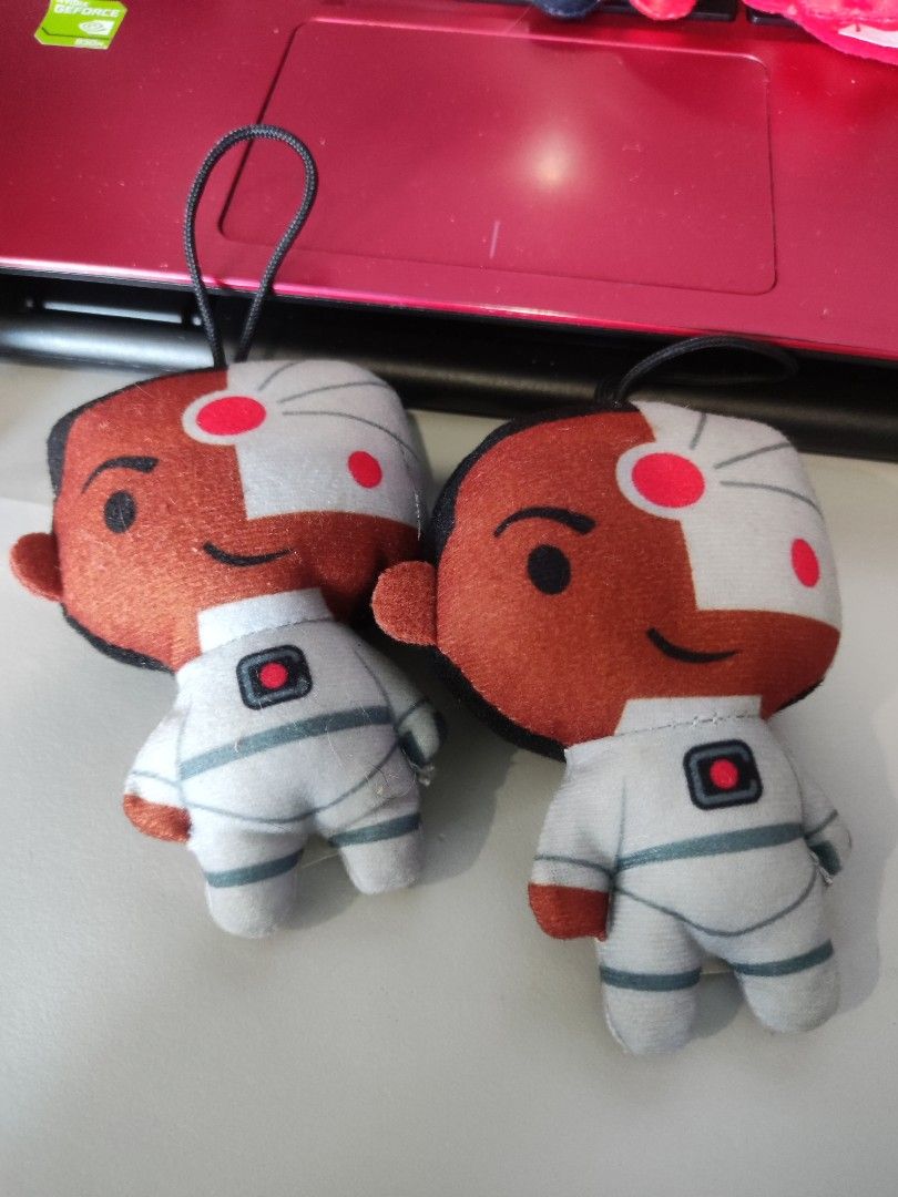 McDonald's DC mini plushies (Joker,Harley Quinn, Super-Girl, Cyborg ...