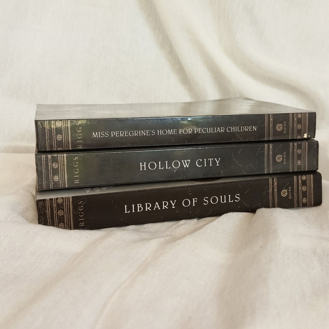 Miss Peregrine's Home for Peculiar Children, Hollow City, Library of ...