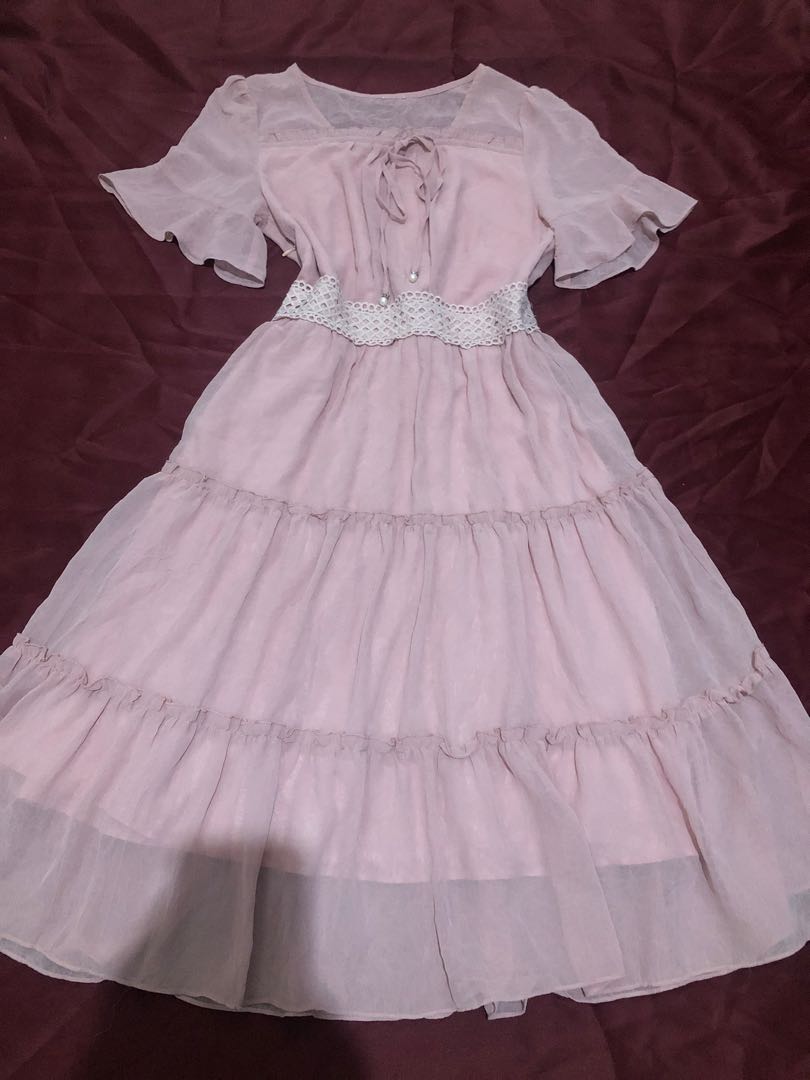Old rose layered dress for medium size, Women's Fashion, Dresses & Sets ...