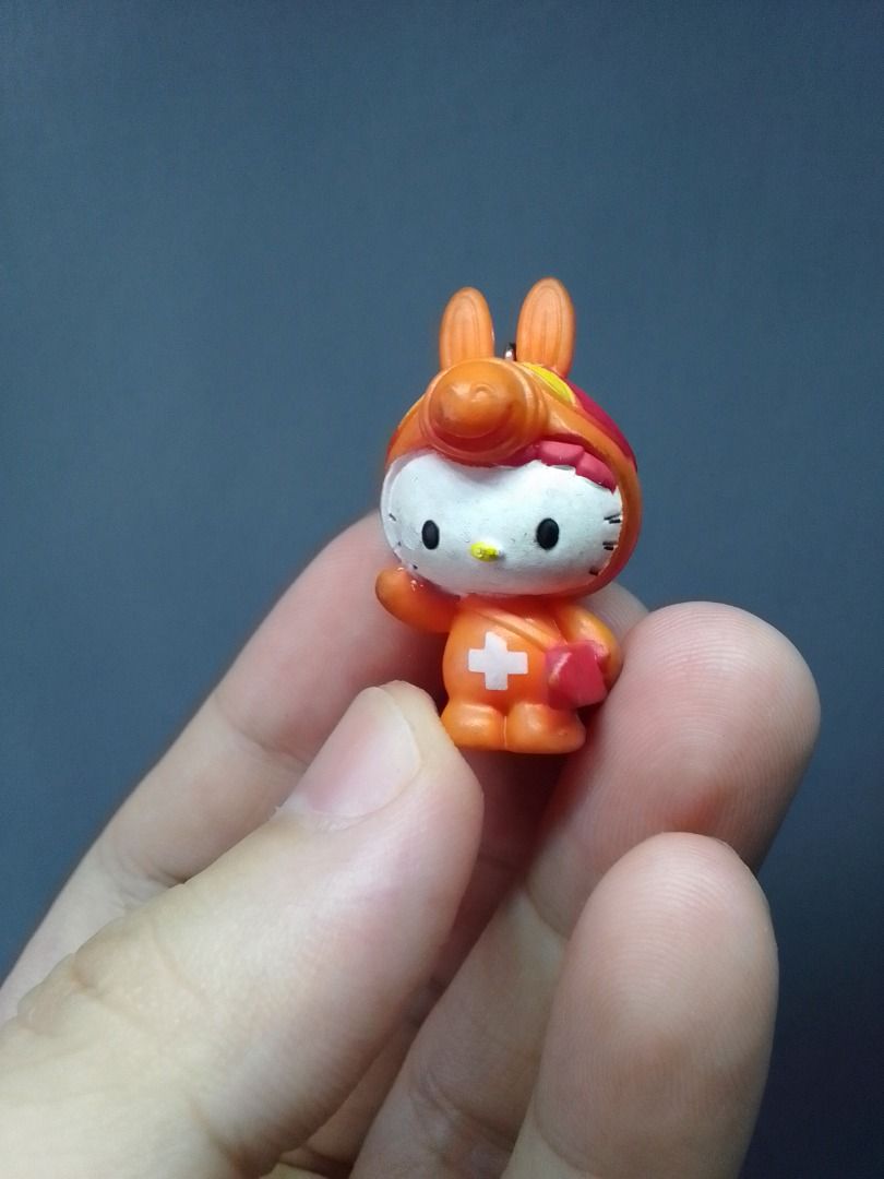 ORANGE MASCOT HELLO KITTY X LIPTON RODY COLLECTION, Hobbies & Toys, Toys & Games on Carousell