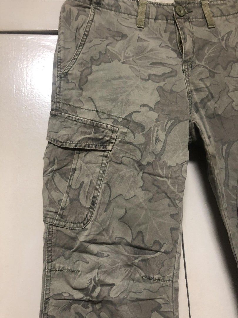 Orig Bossini Cargo pants on Carousell