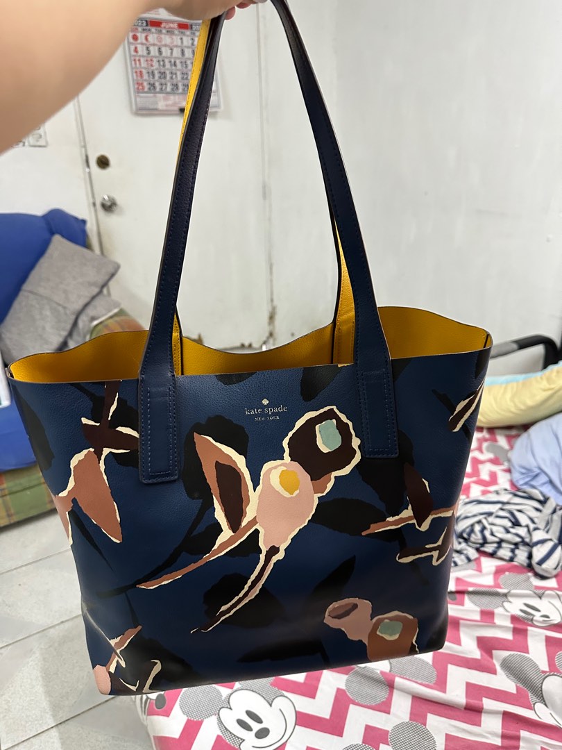 Pre Loved Kate Spade Reversible tote bag, Luxury, Bags & Wallets on ...