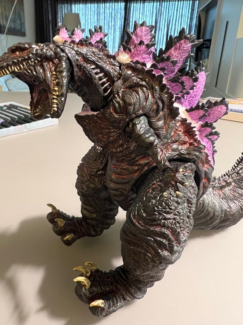Purple Laser Shin Godzilla with hand defect, Hobbies & Toys ...