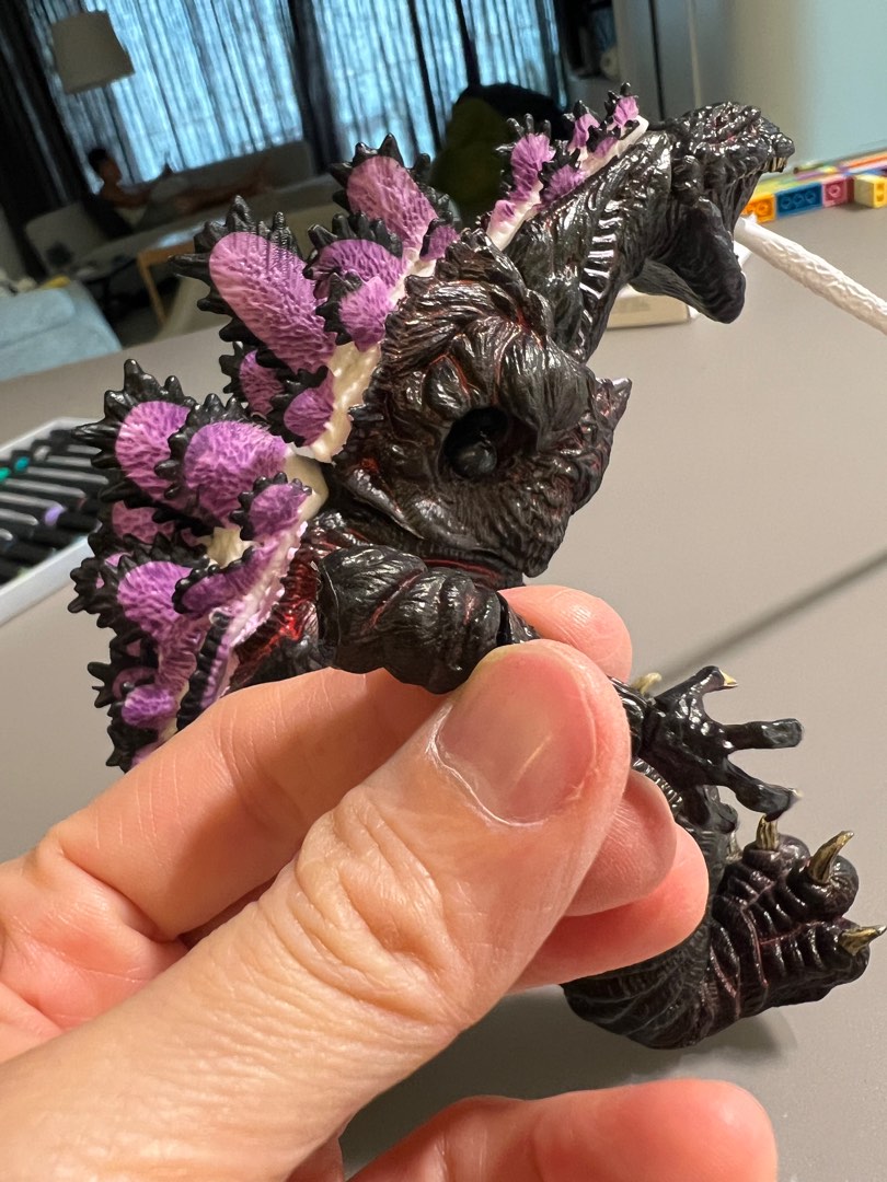 Purple Laser Shin Godzilla with hand defect, Hobbies & Toys ...