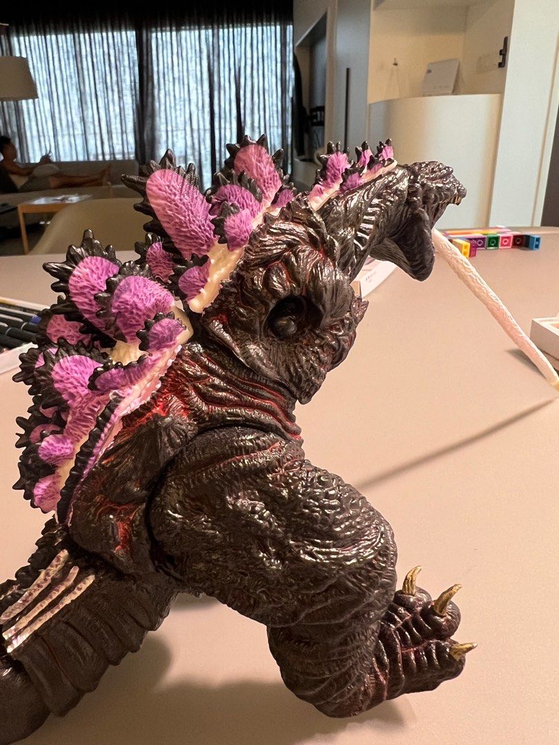 Purple Laser Shin Godzilla with hand defect, Hobbies & Toys ...
