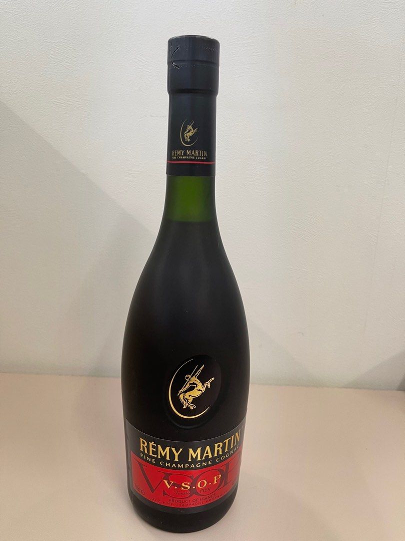 Remy Martin VSOP 700ml, 嘢食 & 嘢飲, 酒精飲料 - Carousell