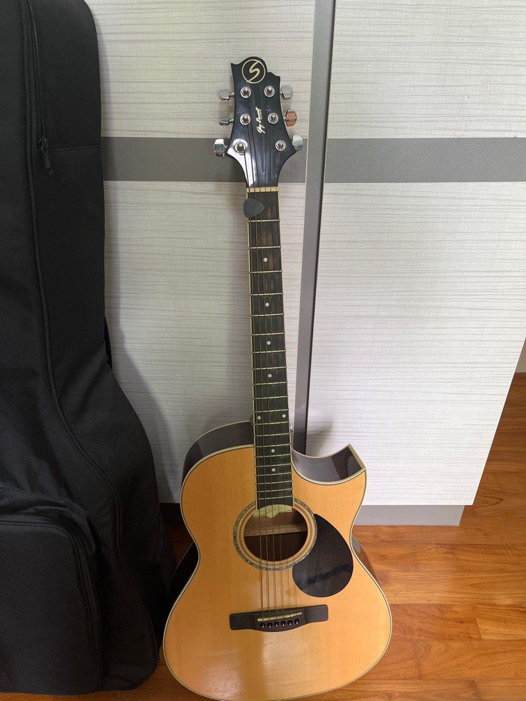 S greg bennet acoustic guitar with pic and koda bag, Hobbies & Toys ...