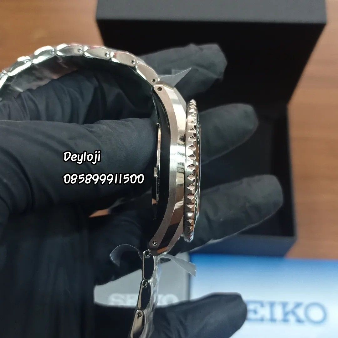 Seiko SPB381 / Seiko SPB 381 / Seiko GMT on Carousell