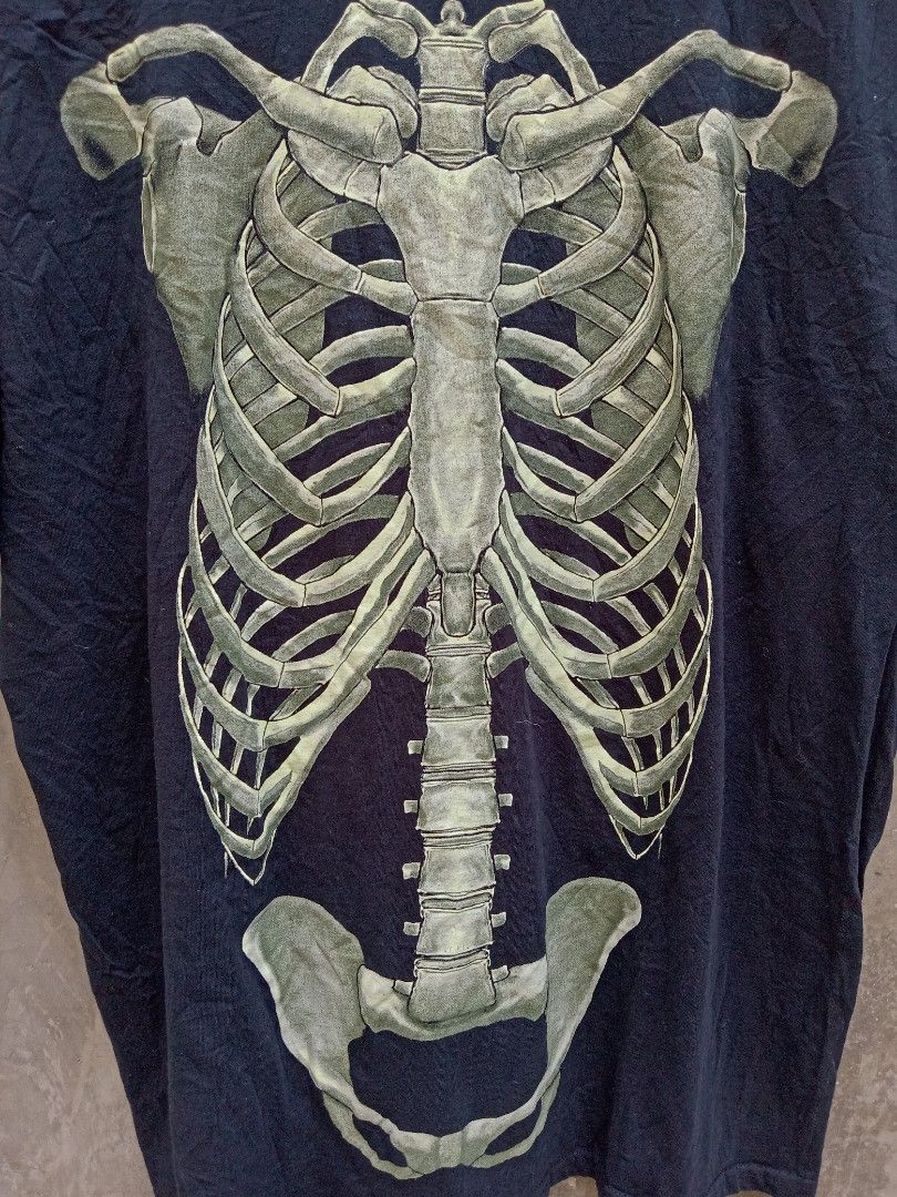 Skeleton Rib Cage Tee on Carousell