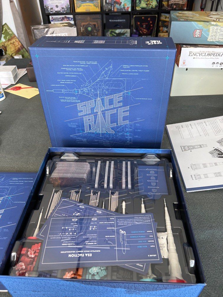Space Race board game, Hobbies & Toys, Toys & Games on Carousell