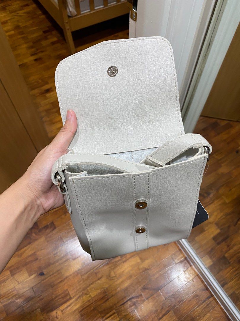 Straightforward Daily Vegan Leather sling bag on Carousell