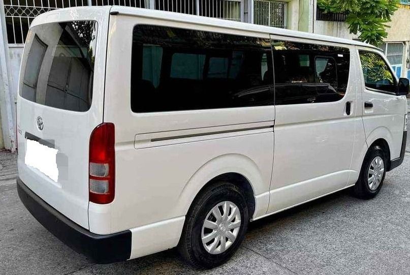 Toyota HI ACE COMMUTER on Carousell