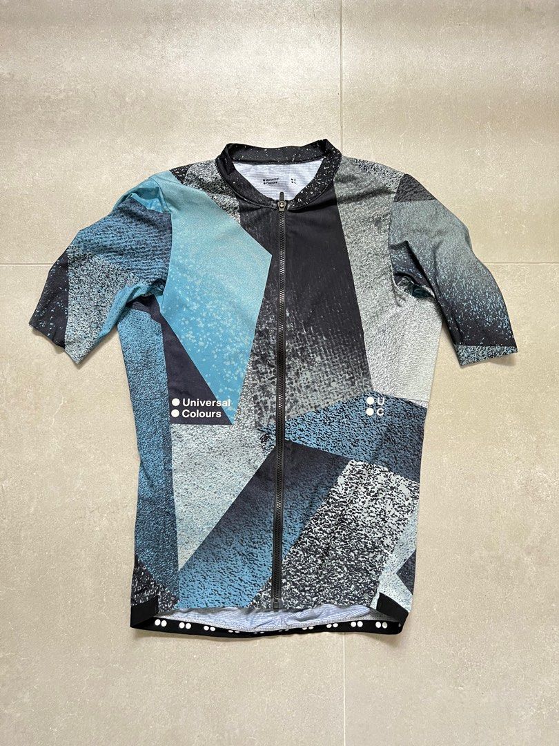 Universal colours spectrum jersey, Men's Fashion, Activewear on Carousell
