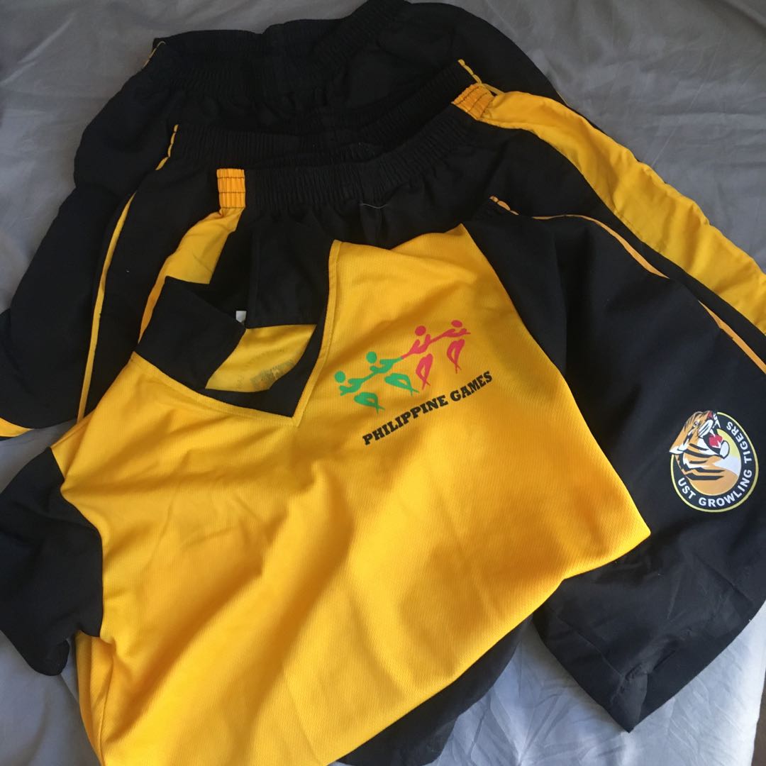 UST College PE Uniforms SET, Women's Fashion, Activewear on Carousell