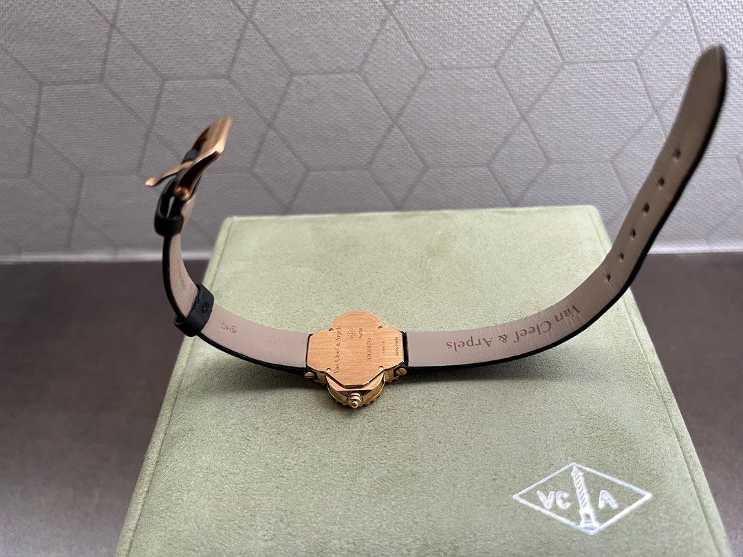 VCA Alhambra Mother of Pearl Watch, Luxury, Watches on Carousell