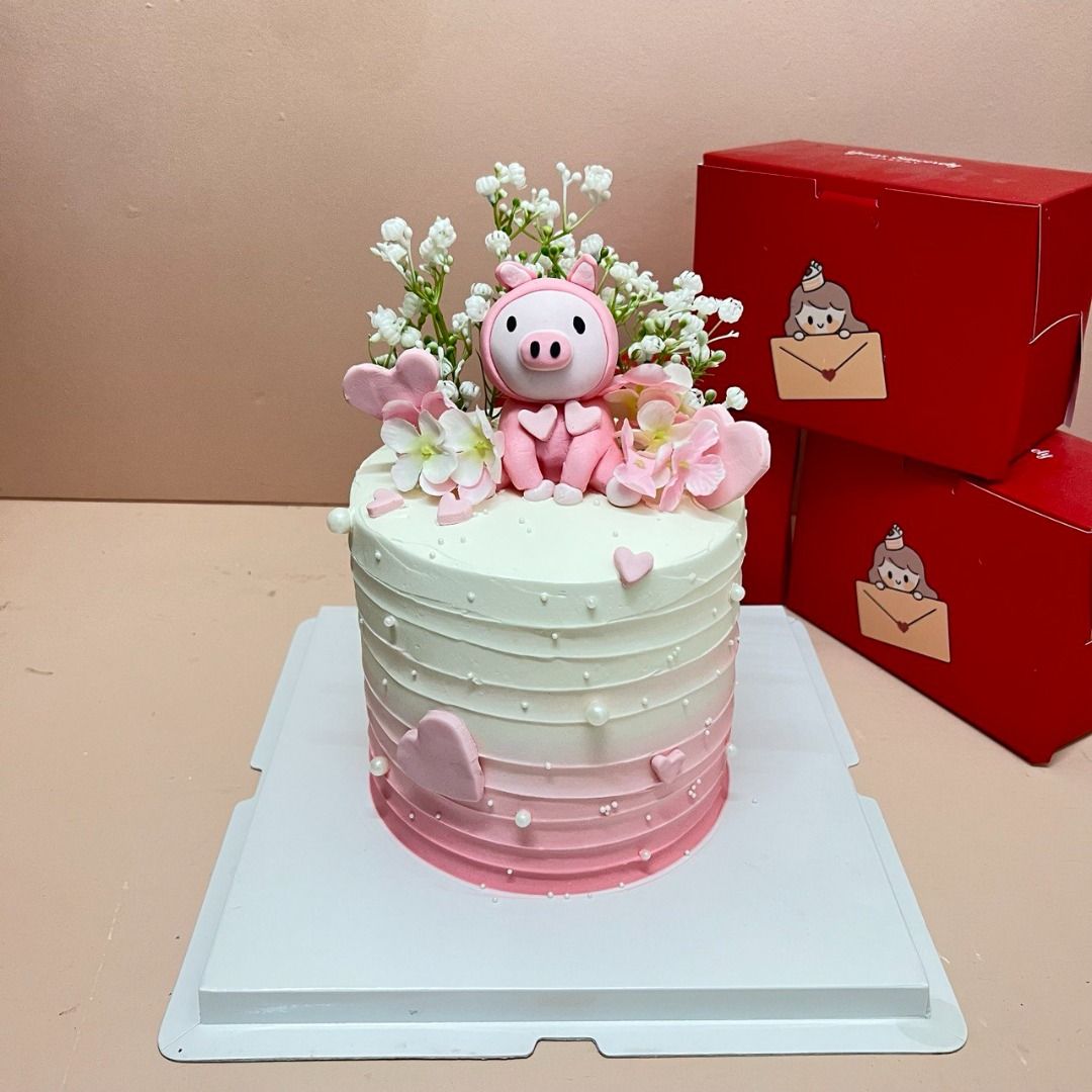 5inch Cute Piglet Theme Customise Cake, Food & Drinks, Homemade Bakes ...