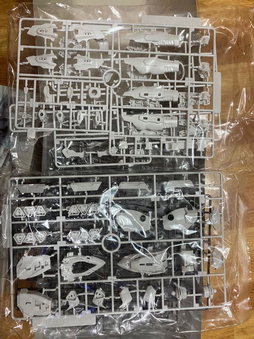 初版模型 Armored Core white-glint 白色閃光+VOB推進器 Nx04+Nx05, 興趣及遊戲, 玩具 & 遊戲類 ...