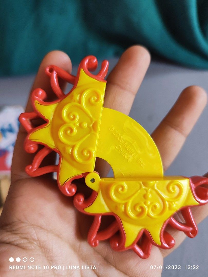 Barbie Sunburst Necklace Mattel Fairytopia - Magic of the Rainbow ...