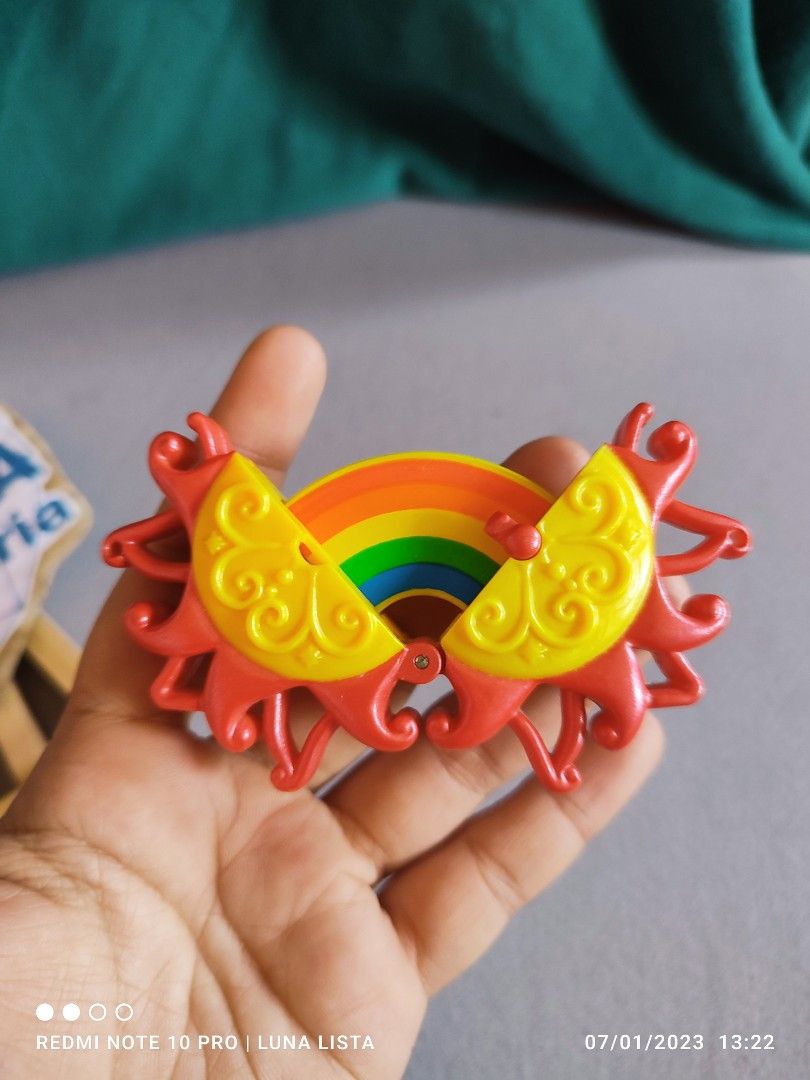 Barbie Sunburst Necklace Mattel Fairytopia - Magic of the Rainbow ...