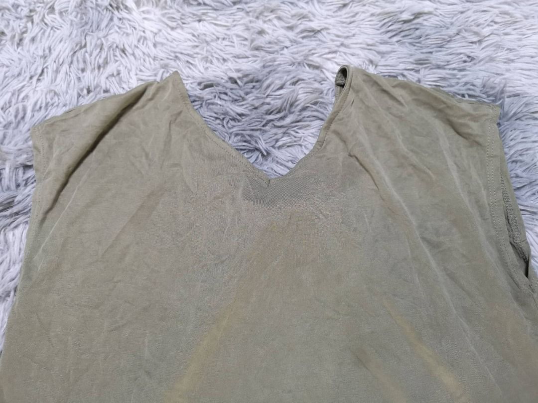 Bay Flow Olive Green Sexy Top, Women's Fashion, Tops, Blouses on Carousell