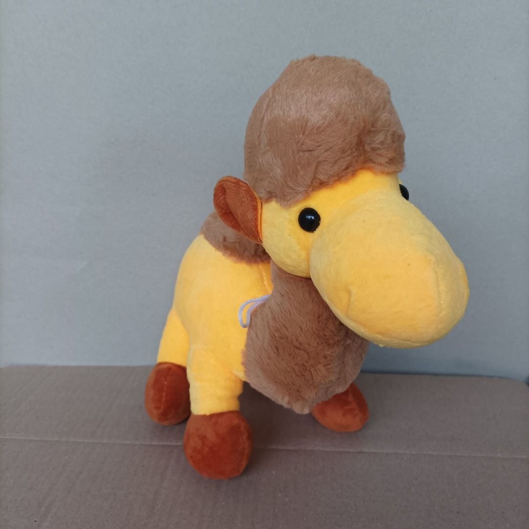 Boneka Unta Kartun, Toys & Collectibles, Mainan di Carousell