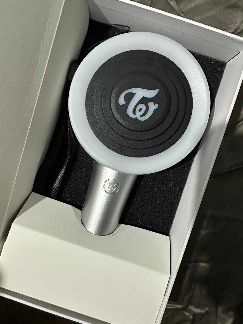 Official Candybong Z Twice Lightstick Version 2, Hobbies & Toys ...