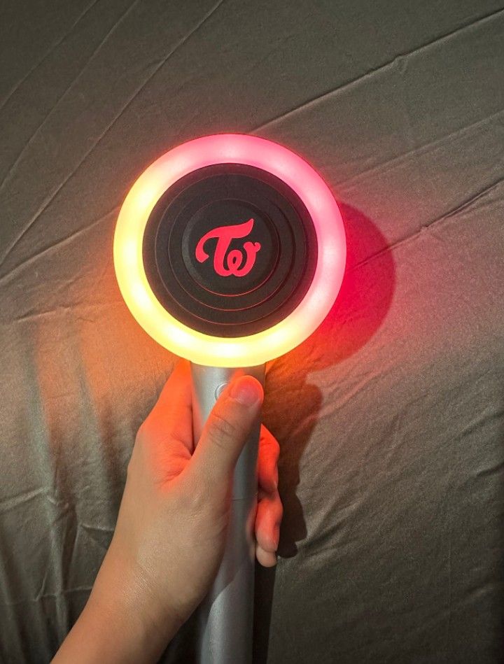 Official Candybong Z Twice Lightstick Version 2, Hobbies & Toys ...