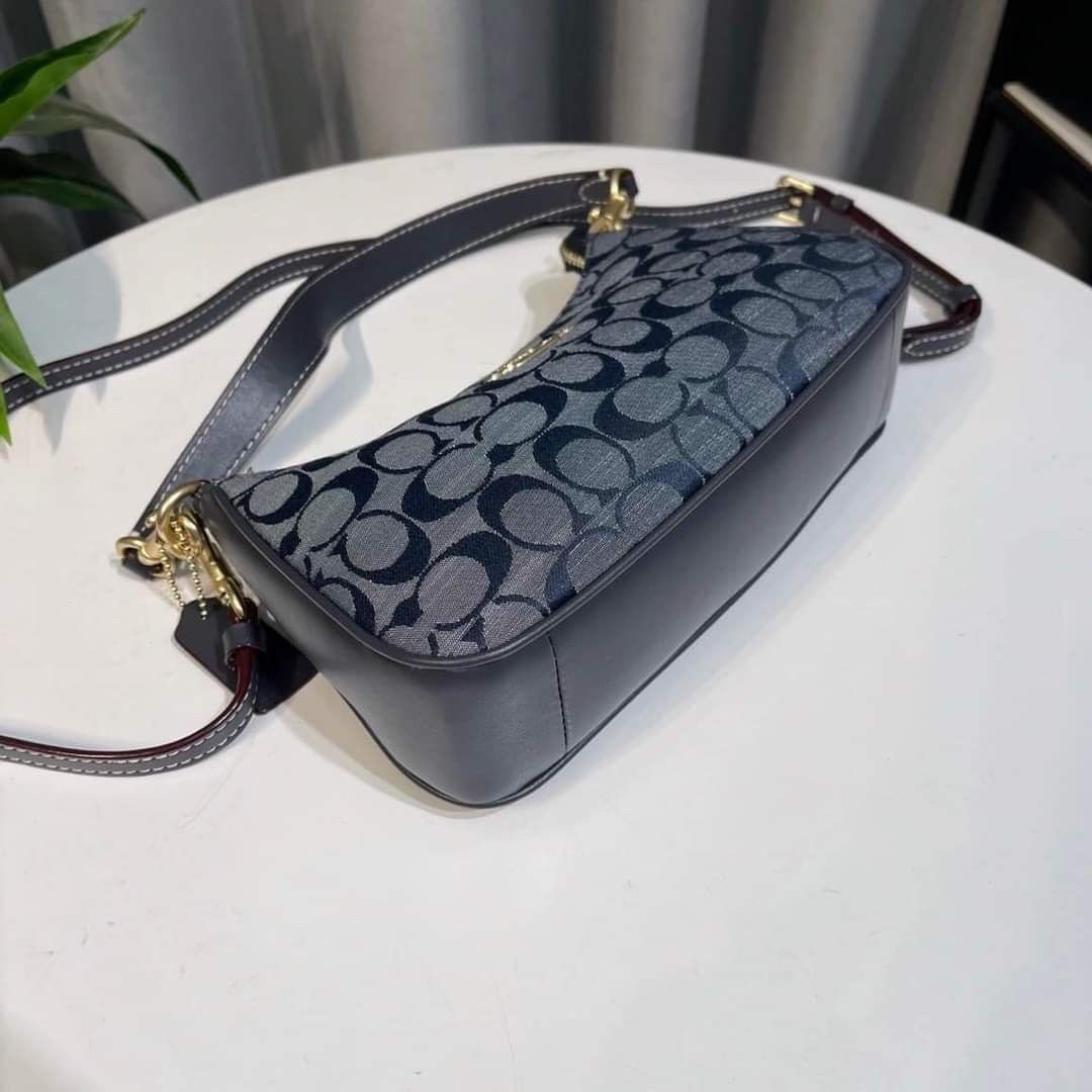 Coach Teri Shoulder Bag In Signature Chambray, Women's Fashion, Bags & Wallets, Cross-body Bags ...