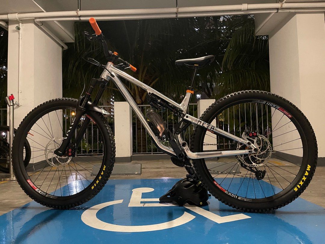 Commencal Meta TR - Size M, Sports Equipment, Bicycles & Parts ...