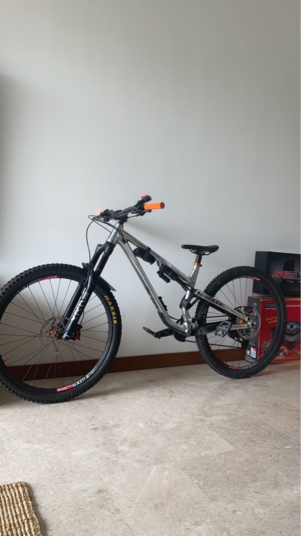 Commencal Meta TR - Size M, Sports Equipment, Bicycles & Parts ...