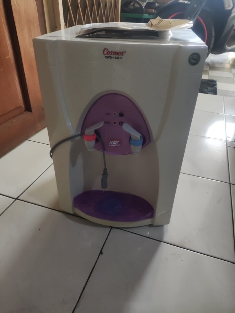 Dispenser cosmos baru, Kitchen & Appliances di Carousell