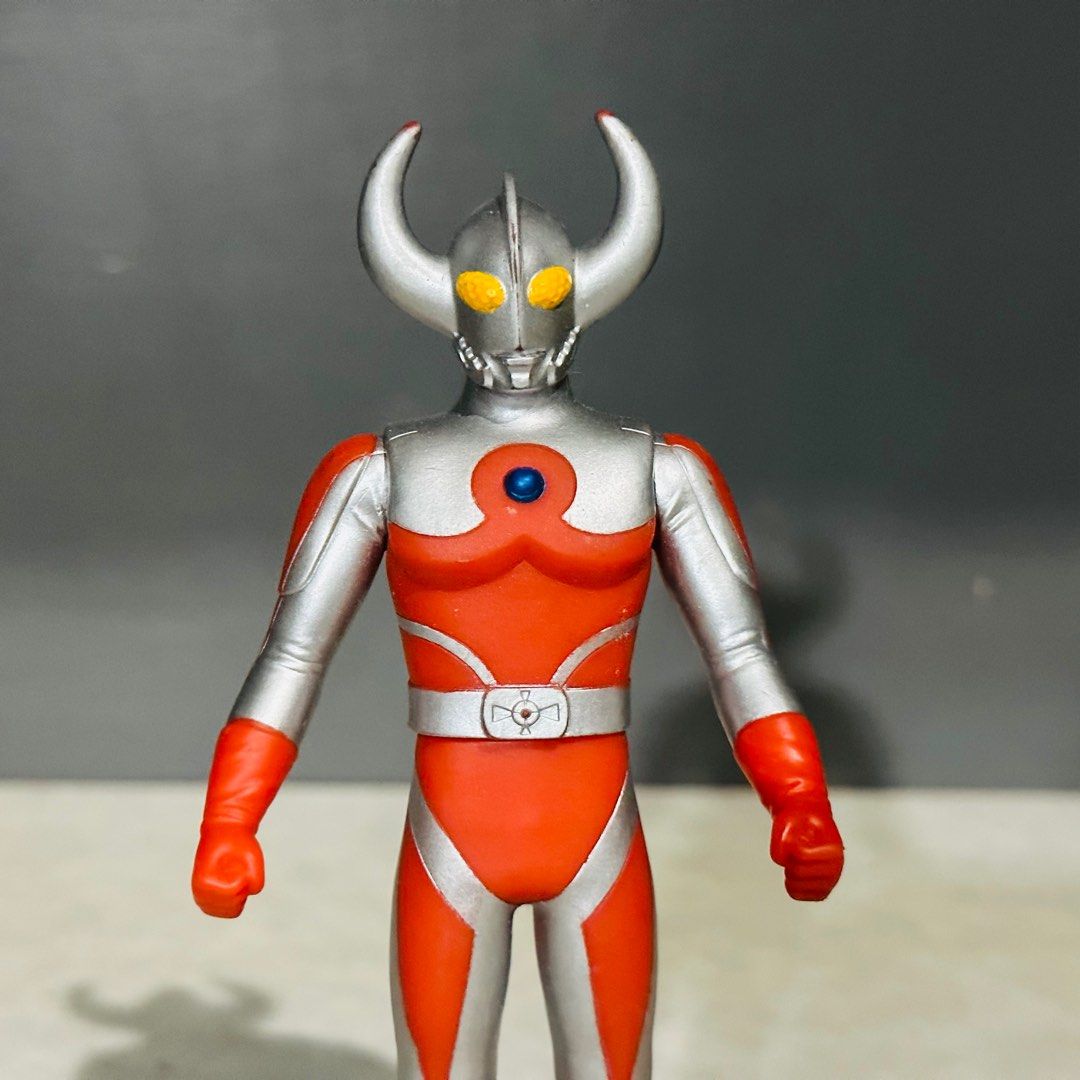 FATHER OF ULTRA - Bandai Ultraman Ultra Hero Series 23 PVC Figure on ...