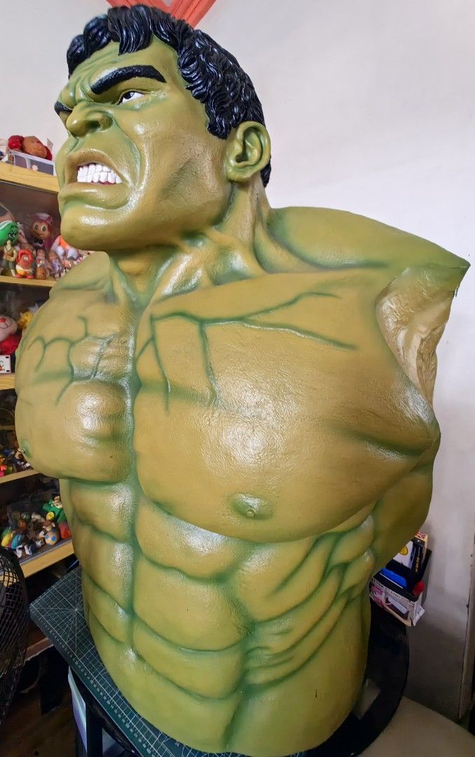 Half body hulk statue on Carousell