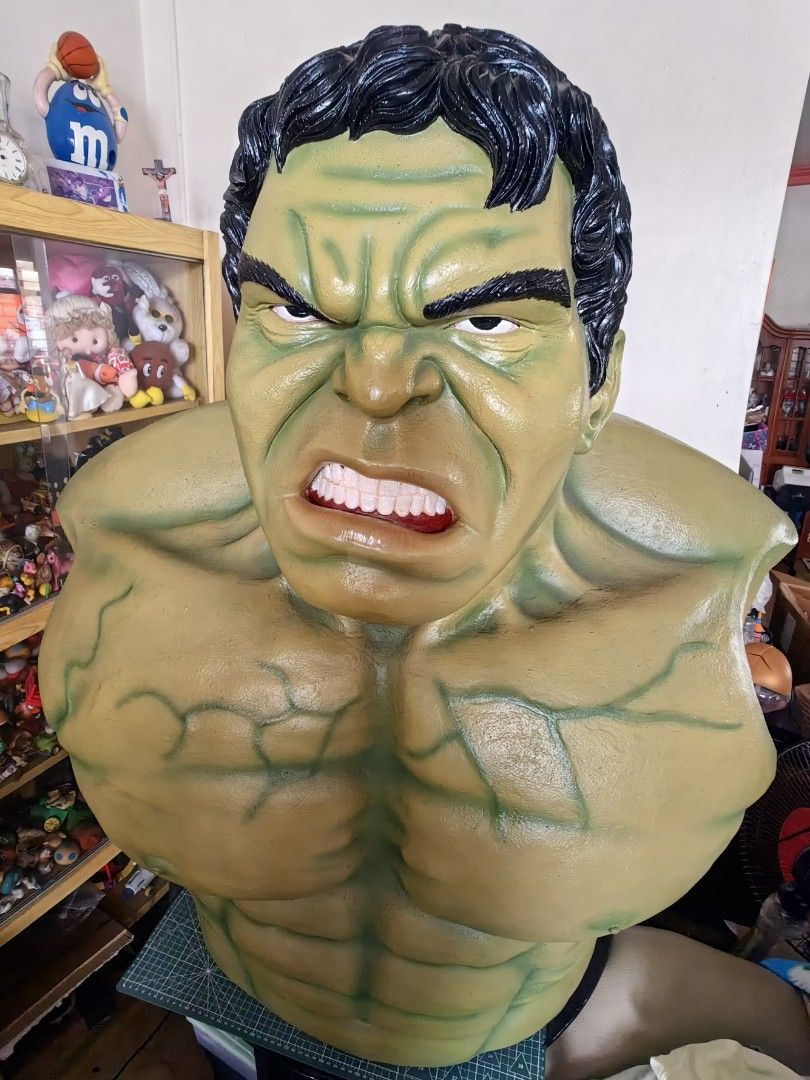Half body hulk statue on Carousell