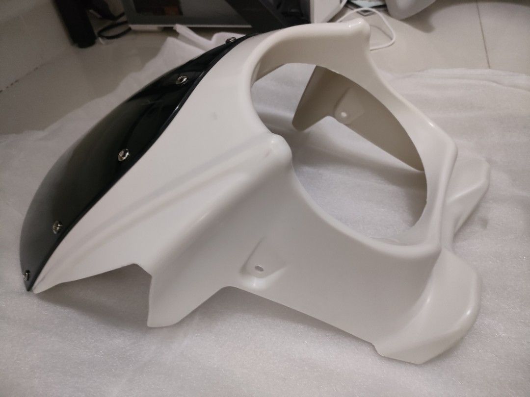 Honda Cb400 headcowl, Motorcycles, Motorcycle Accessories on Carousell